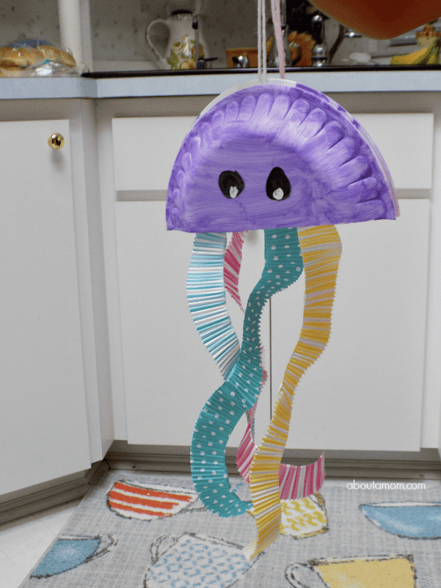 Paper Plate Jellyfish Craft | Summer Fun Series - About a Mom