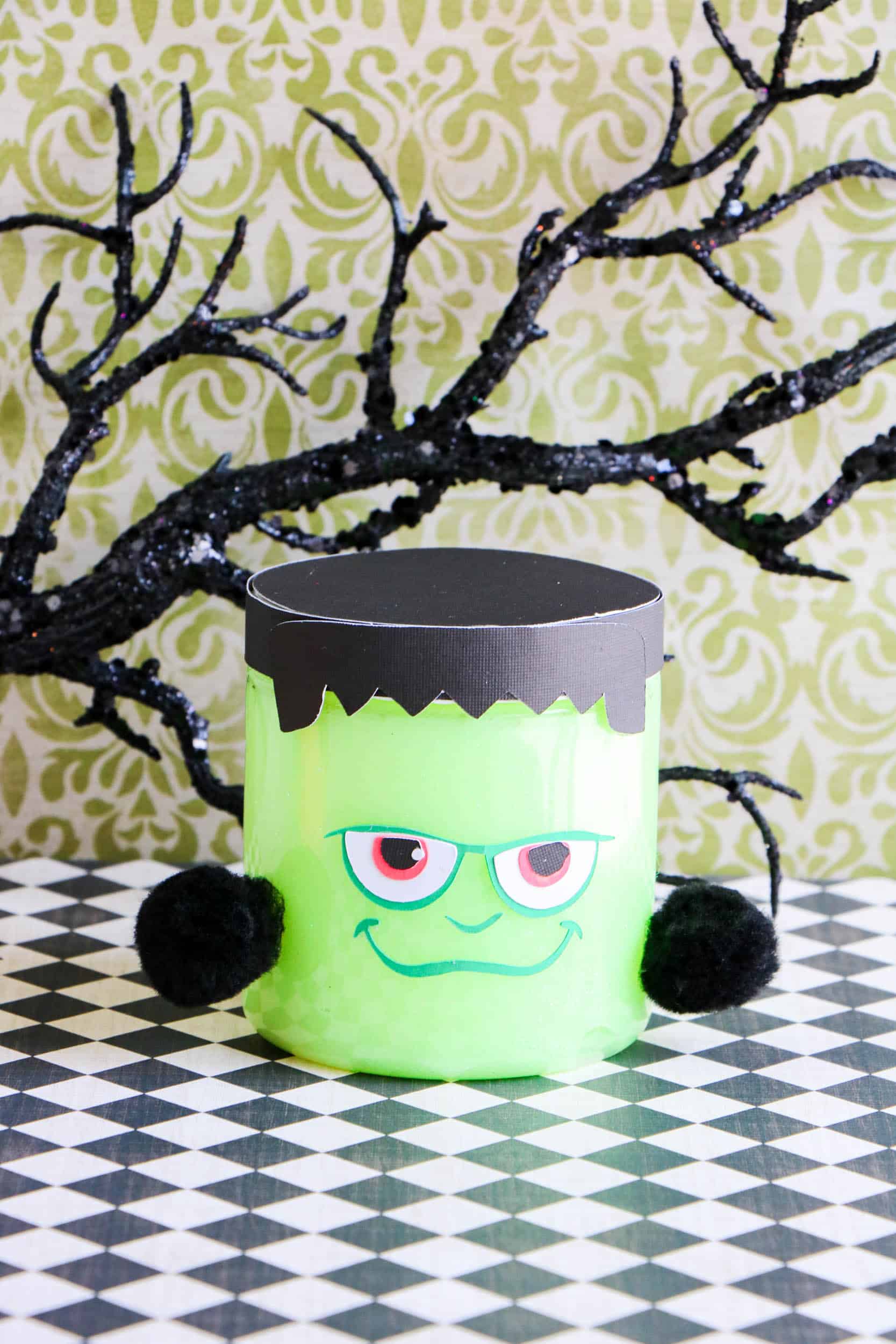Frankenstein Glow in the Dark Slime with Printable - About a Mom