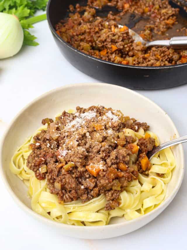 Easy Homemade Bolognese Sauce - About a Mom