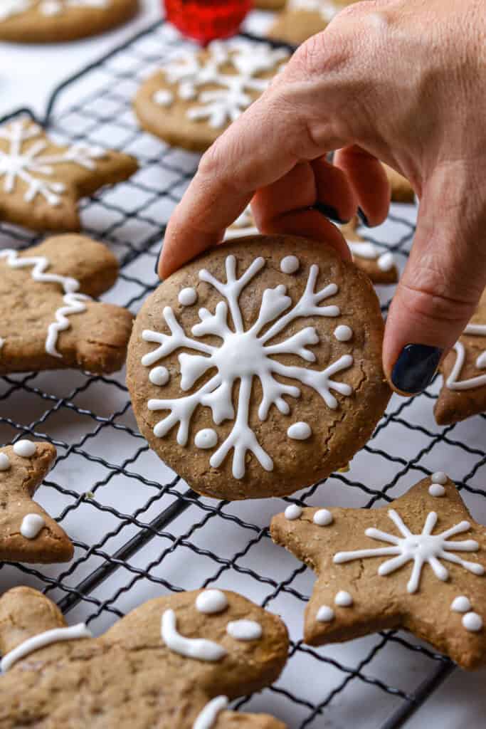 Vegan Gingerbread Cookies - About a Mom