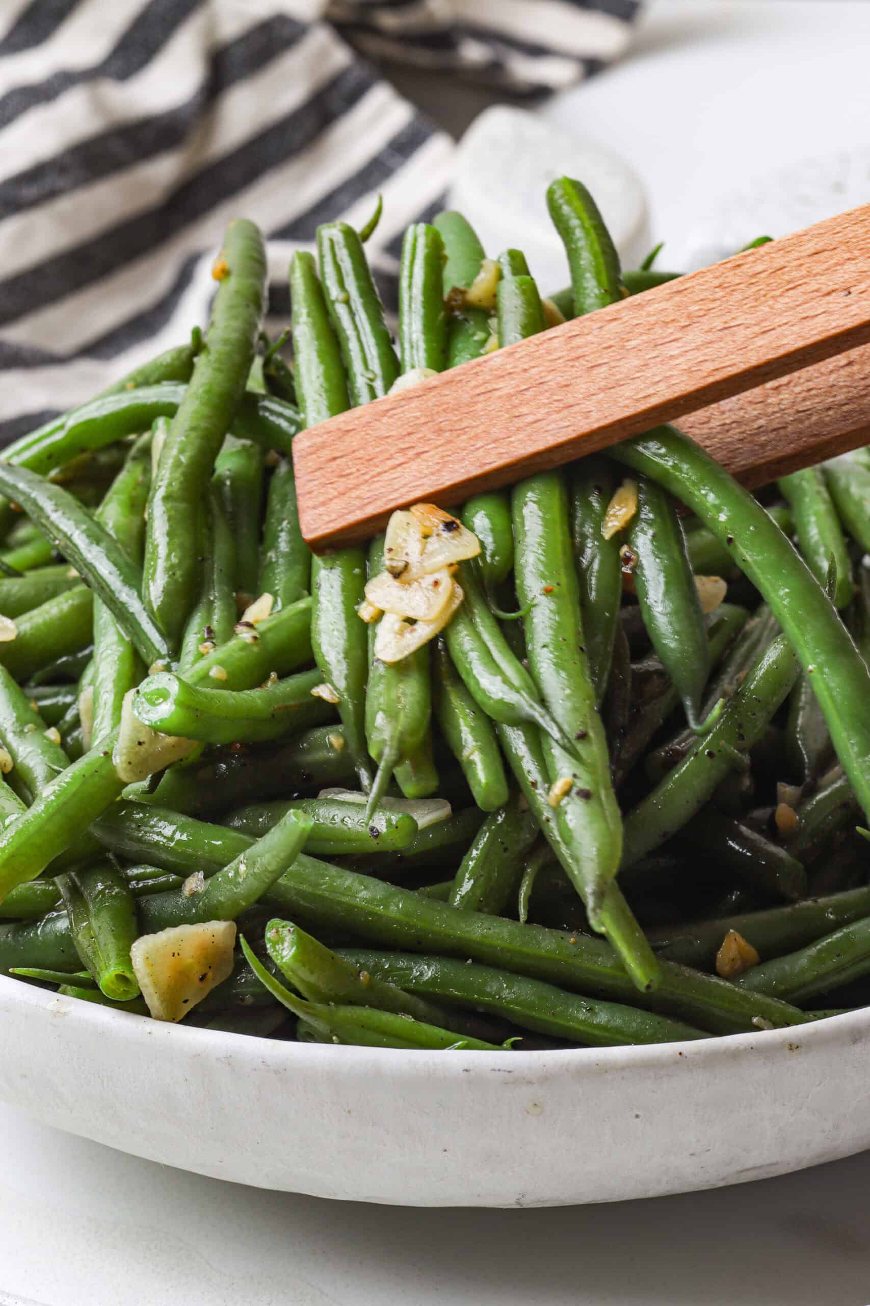 Garlic Green Beans - About a Mom
